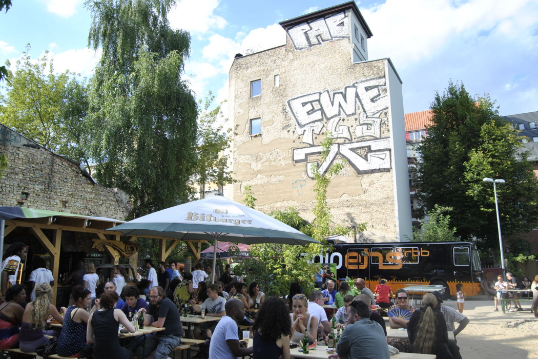 BERLIN GUIDE: YAAM Beach Bar